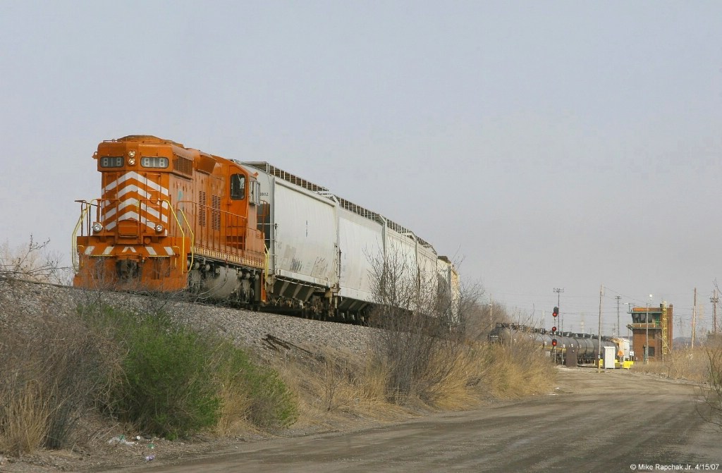 EJ&E 818 Building Her Train